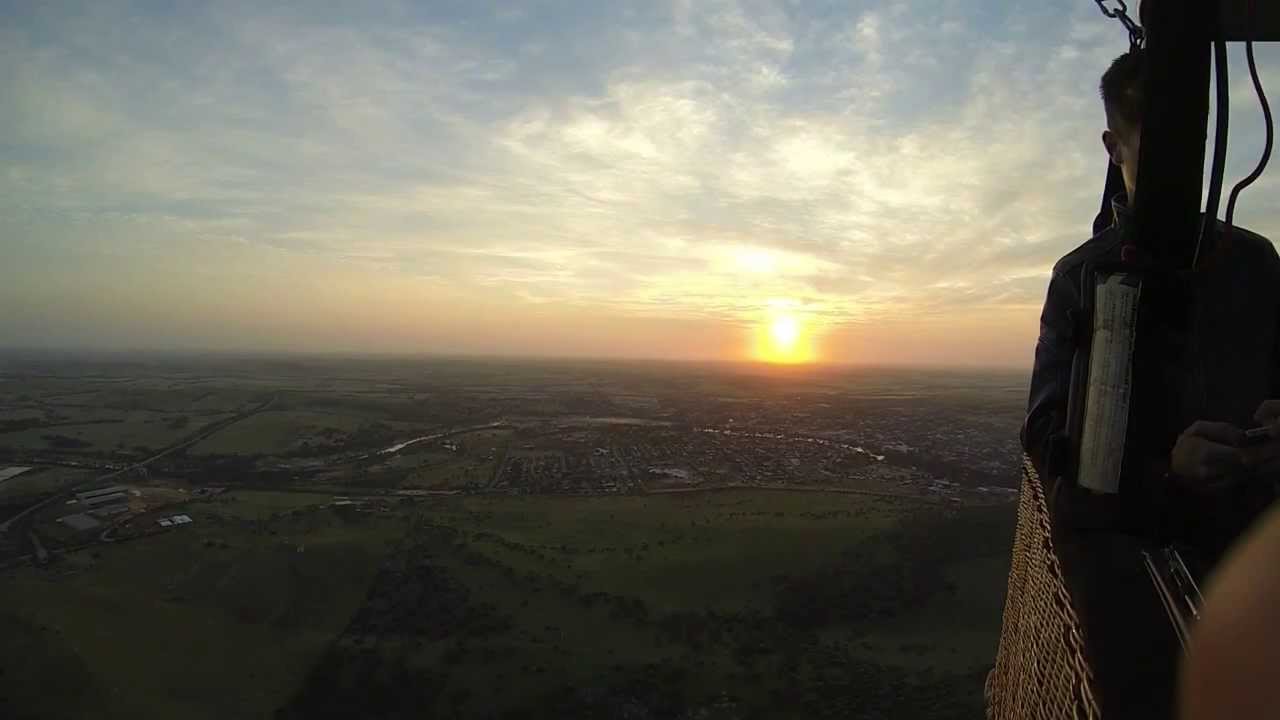Hot Air Ballooning (Northam, W.A.) - YouTube
