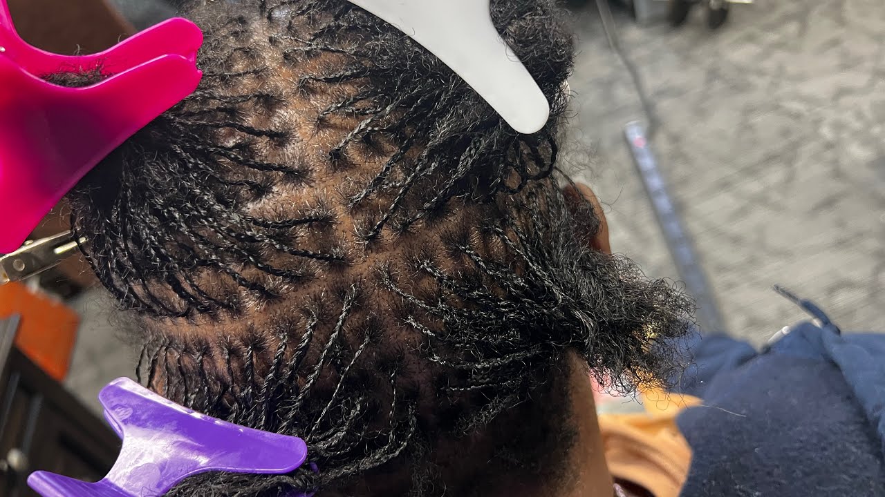 Microlocs on short 4c hair! Installation Day part 2/4 - YouTube