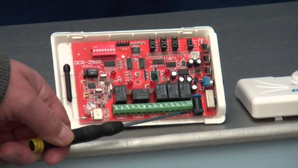 Dakota 2500 Wireless Receiver - YouTube