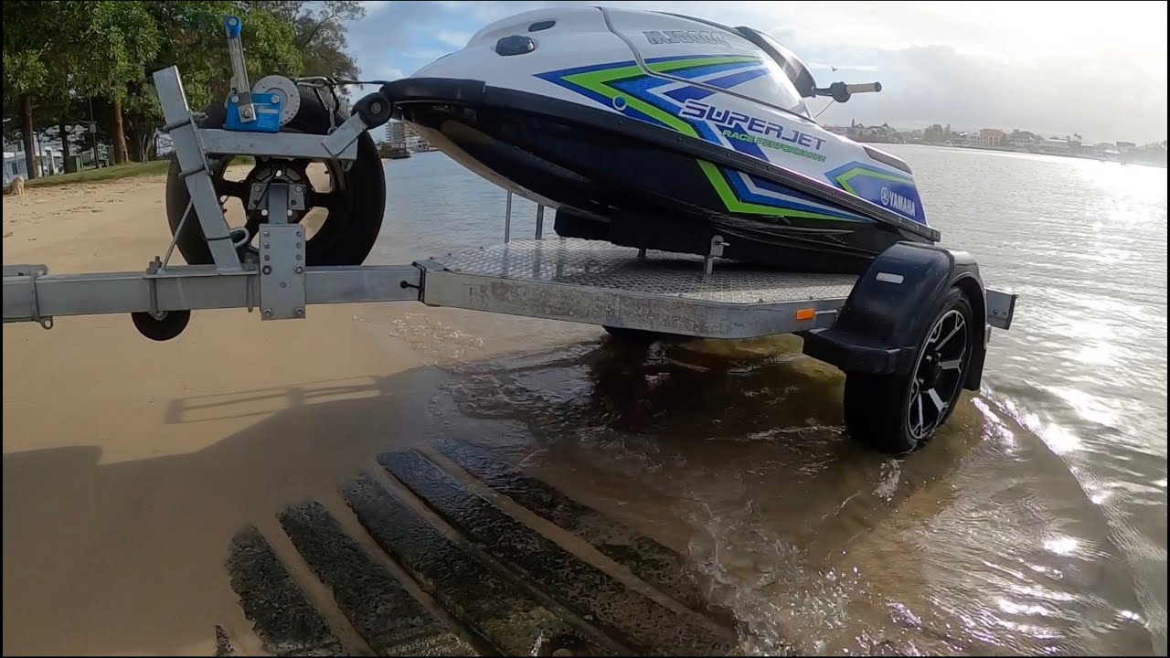 First ride on 2019 Yamaha Superjet | Summer Days Update - YouTube