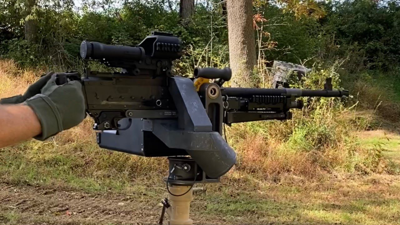 Shooting the M240D Door Gun #Shorts - YouTube