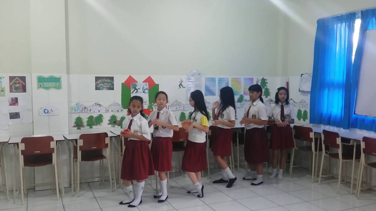 Candle tree ekskul activities school: Balinese dance ... amazing ...