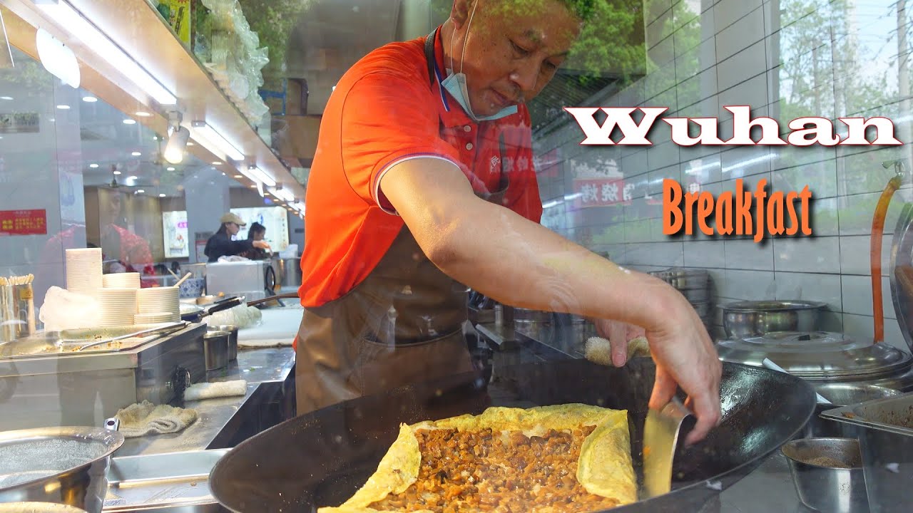 The Most Popular Breakfast - Hot Dry Noodle in Wuhan, China | Street ...