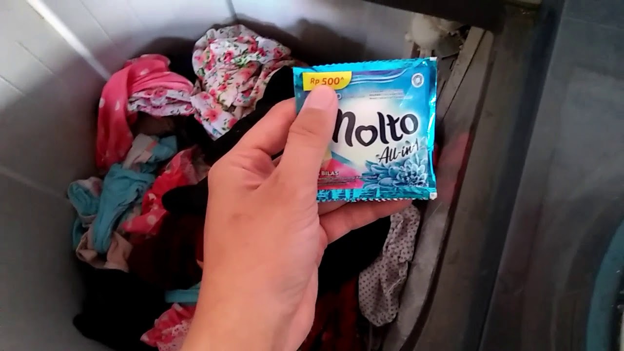 HOW TO WASH CLOTHES USING A WASHING MACHINE FOR BEGINNERS - YouTube