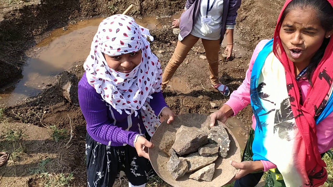 M.G.V. manmad college nss volunteers conduct water harvesting programme ...