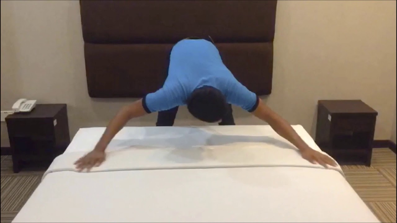 BED MAKING 3 LAYERS PROCEDURE - IKBN KEMASIK (HOUSEKEEPING) - YouTube