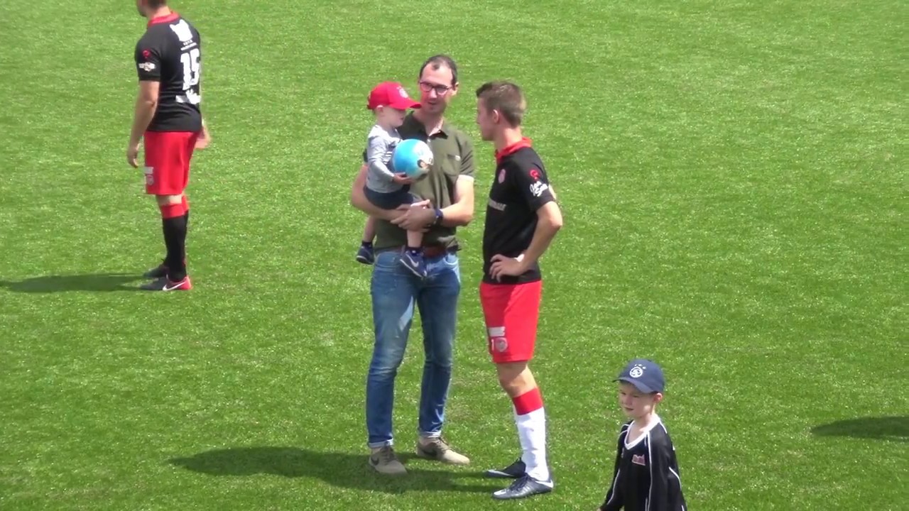 Afscheidswedstrijd Chris en co. - YouTube