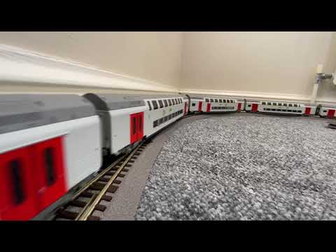 LS models SNCB 18 with M6 coaches