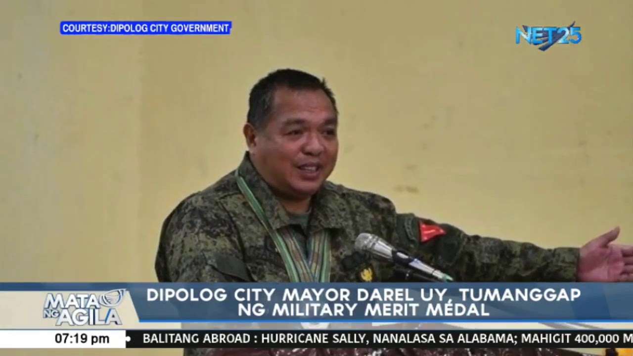Dipolog City Mayor Darel Uy, tumanggap ng Military Merit Medal - YouTube