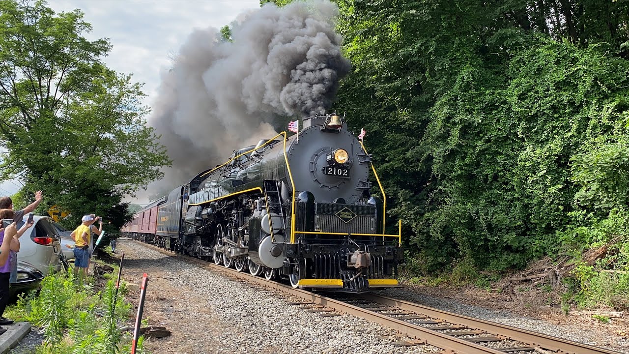 Reading & Northern T-1 2102 Steam Shows Off Her Reading 6-Chime ...