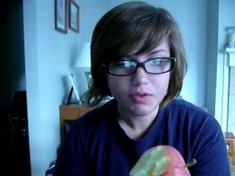 me eating an apple - YouTube