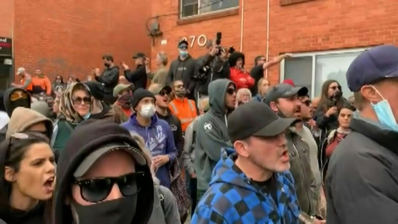 Australia: Protest in Melbourne against lockdowns | AFP - YouTube