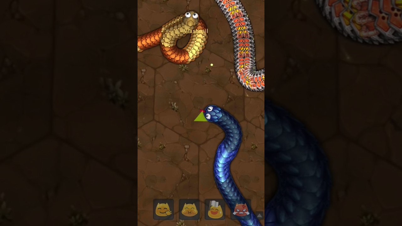 Snake warm game #gaming #youtubeshorts - YouTube