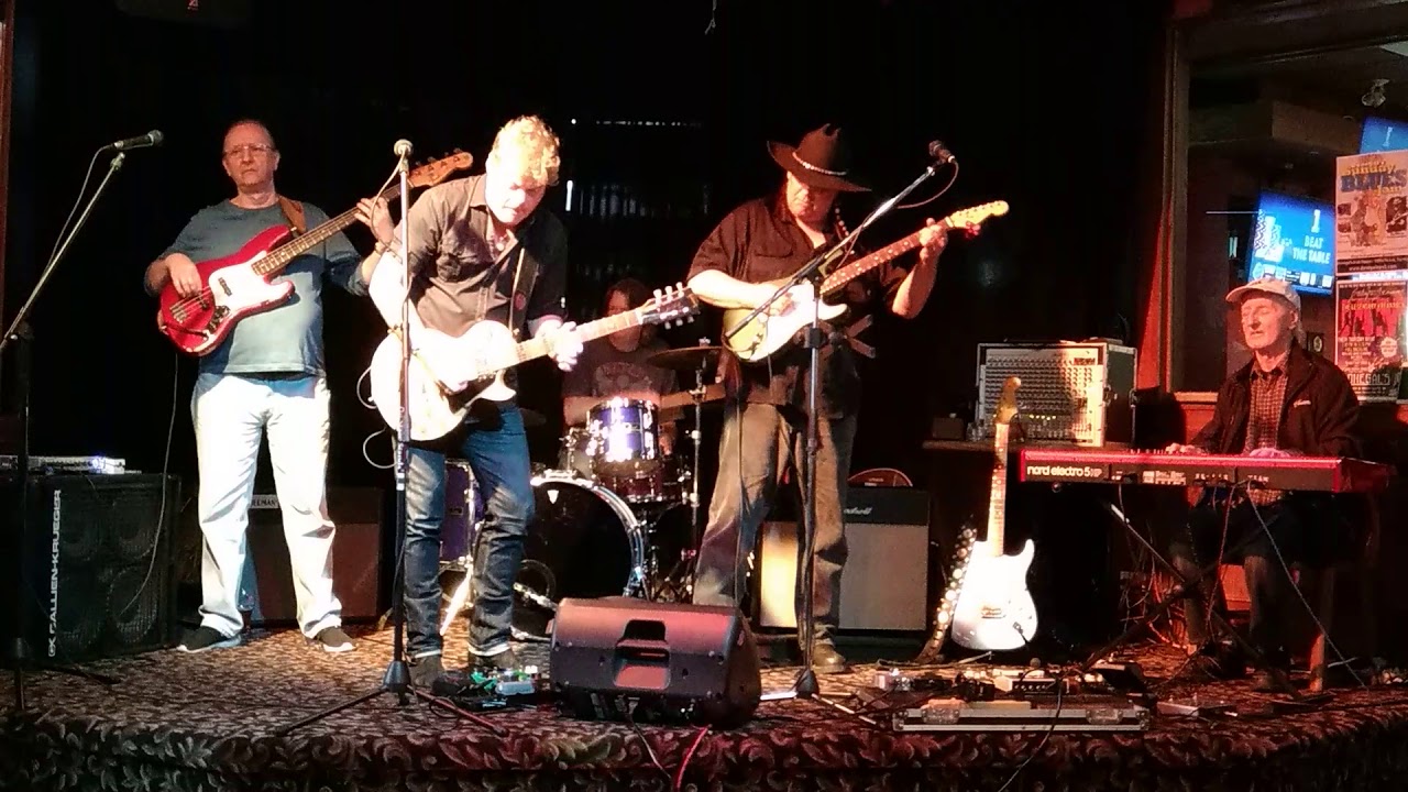 Donnegal's Sunday Blues Jam with Corey Lavigne - YouTube