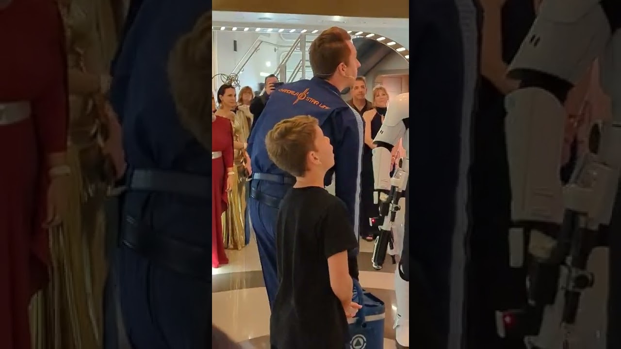 Lieutenant Harmon Croy Video Gallery - Galactic Starcruiser