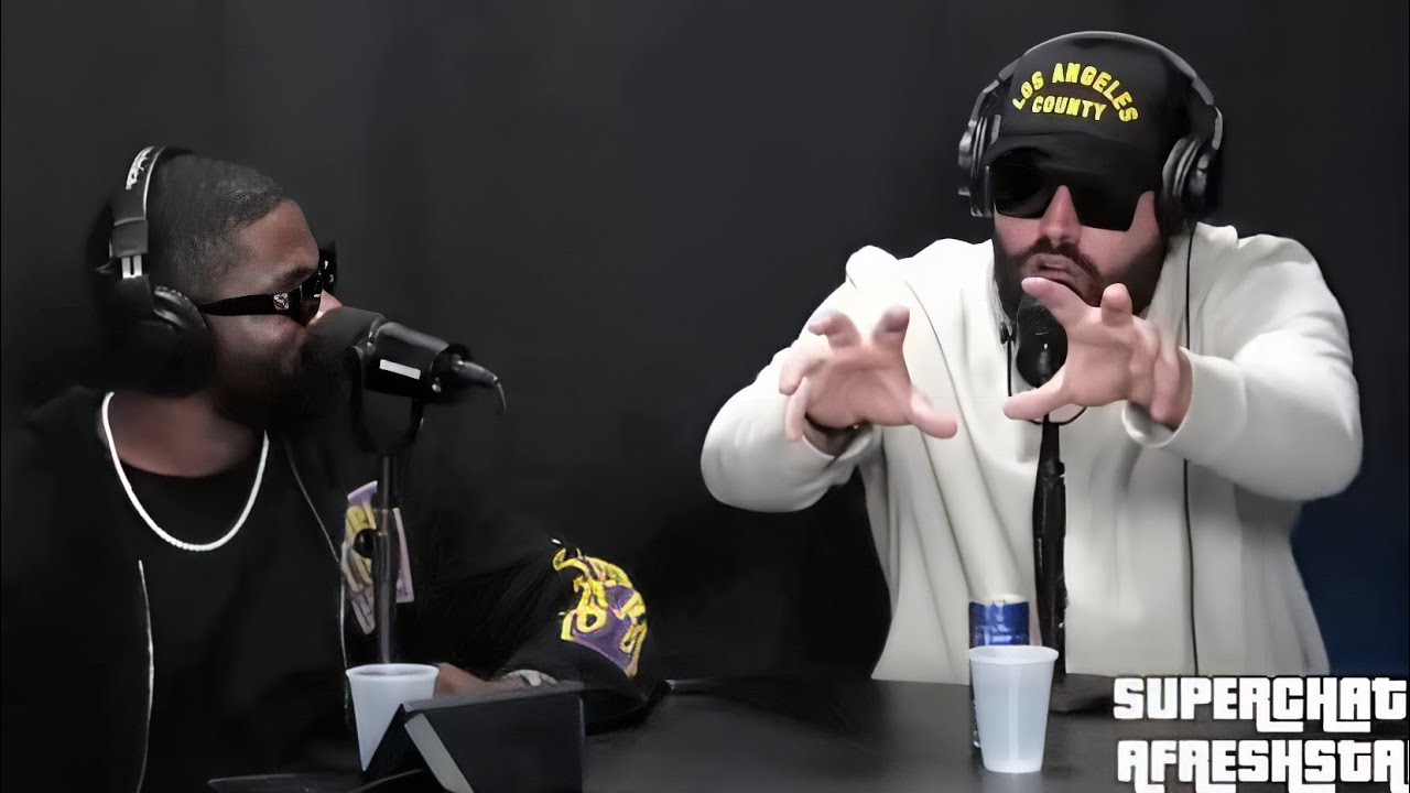 Jon Zherka Manipulates Models Live on Stream - YouTube