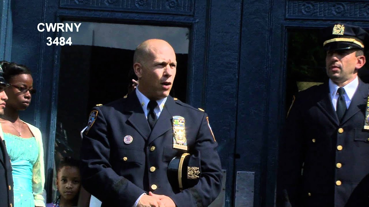 Deputy Inspector Ralph Monteforte, Commanding Officer of the 70 Pct ...