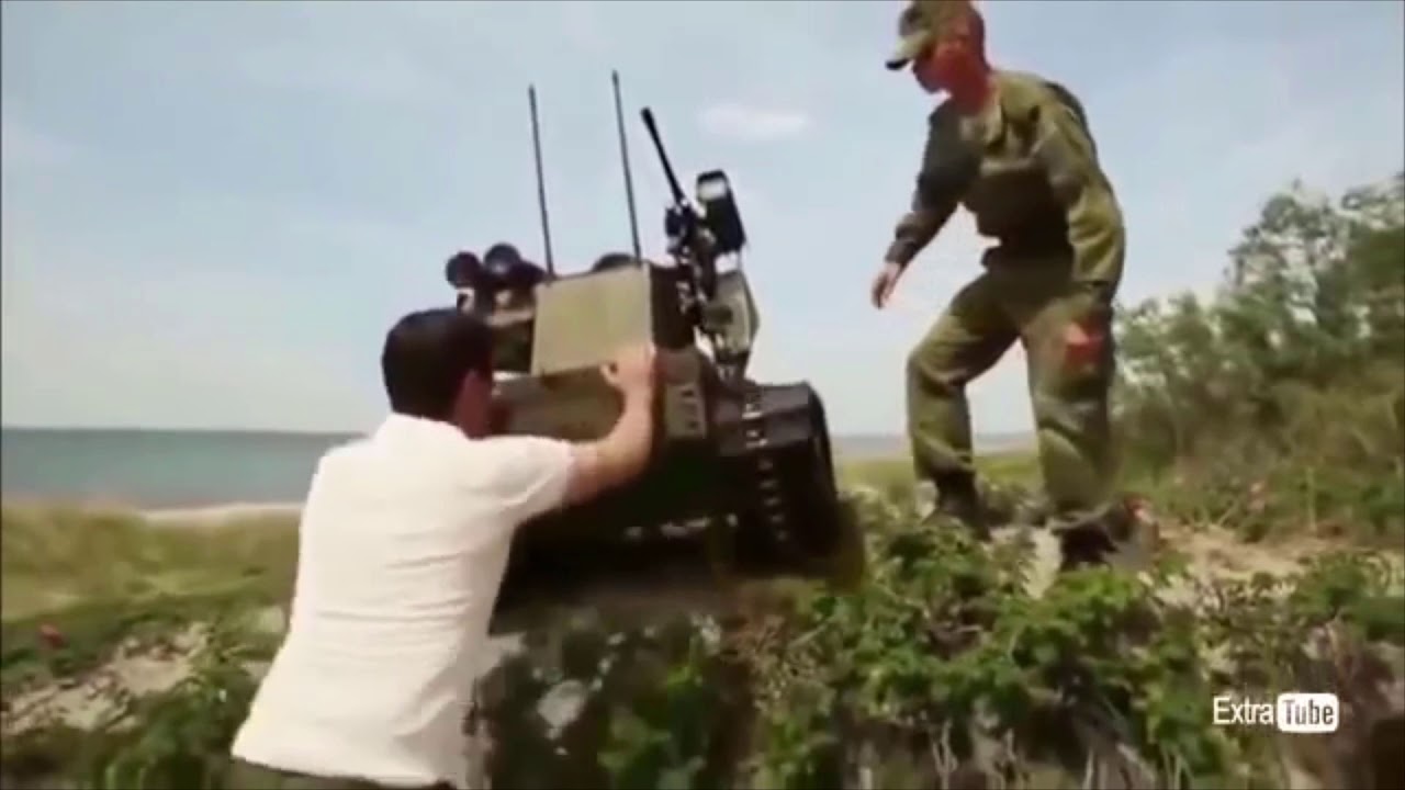 Funny Military fails 有趣的军事失败 - YouTube