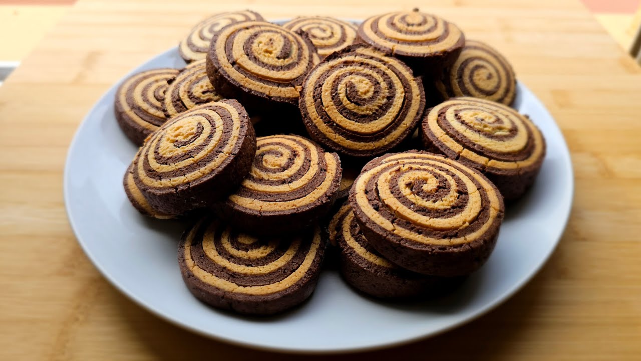 Quick & Easy Pinwheel Cookies: Kid-Approved Swirl Delights! - YouTube
