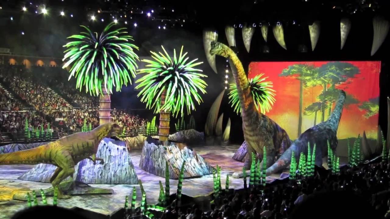 Walking with Dinosaur, The Arena Spectacular in Singapore - YouTube