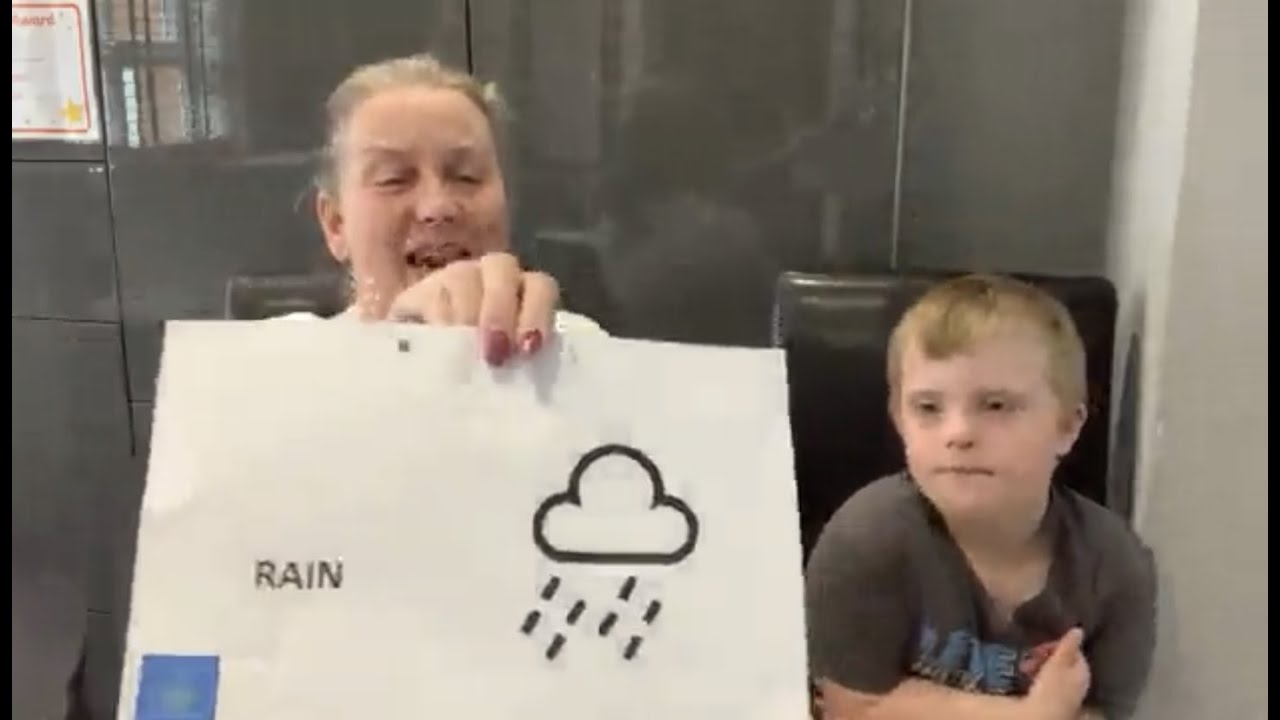 Makaton for ‘RAIN’ 🌧 - YouTube