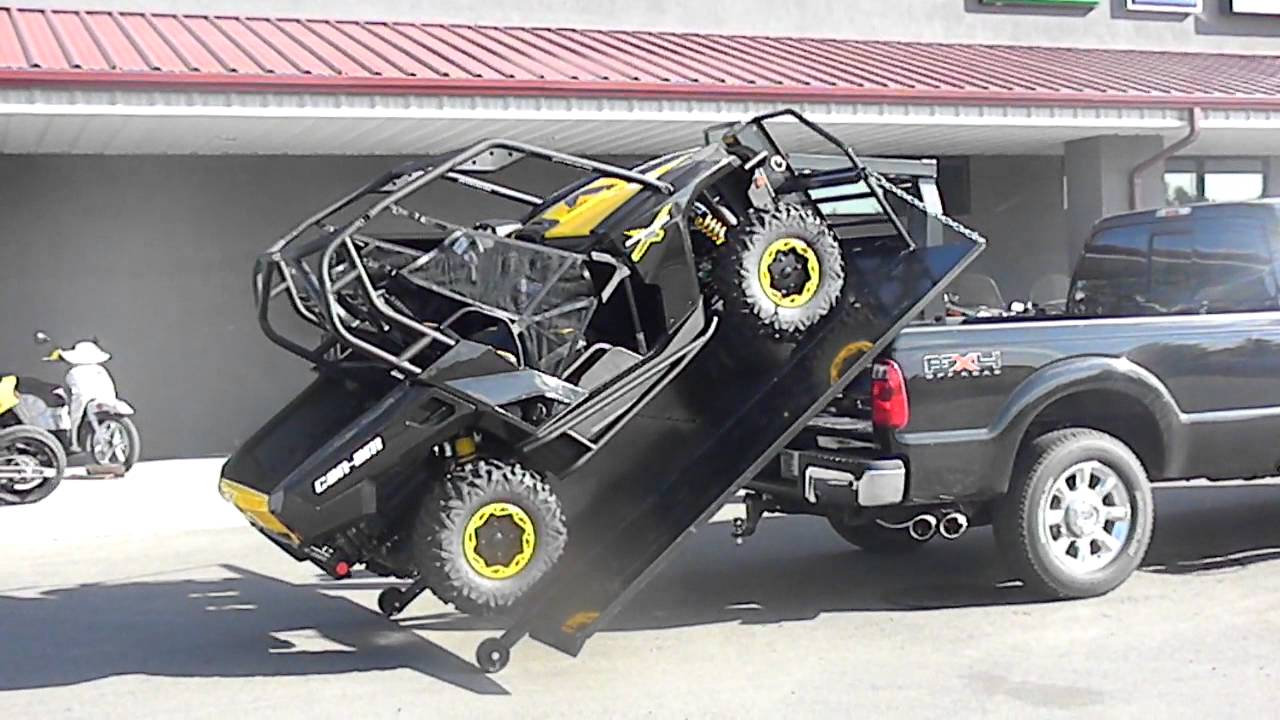 unload utv Can-Am Commander thanks Moto Tech Boise Idaho - YouTube