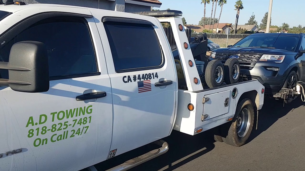Simi Valley towing & Transport www.Simi-Valley-express-towing.com - YouTube