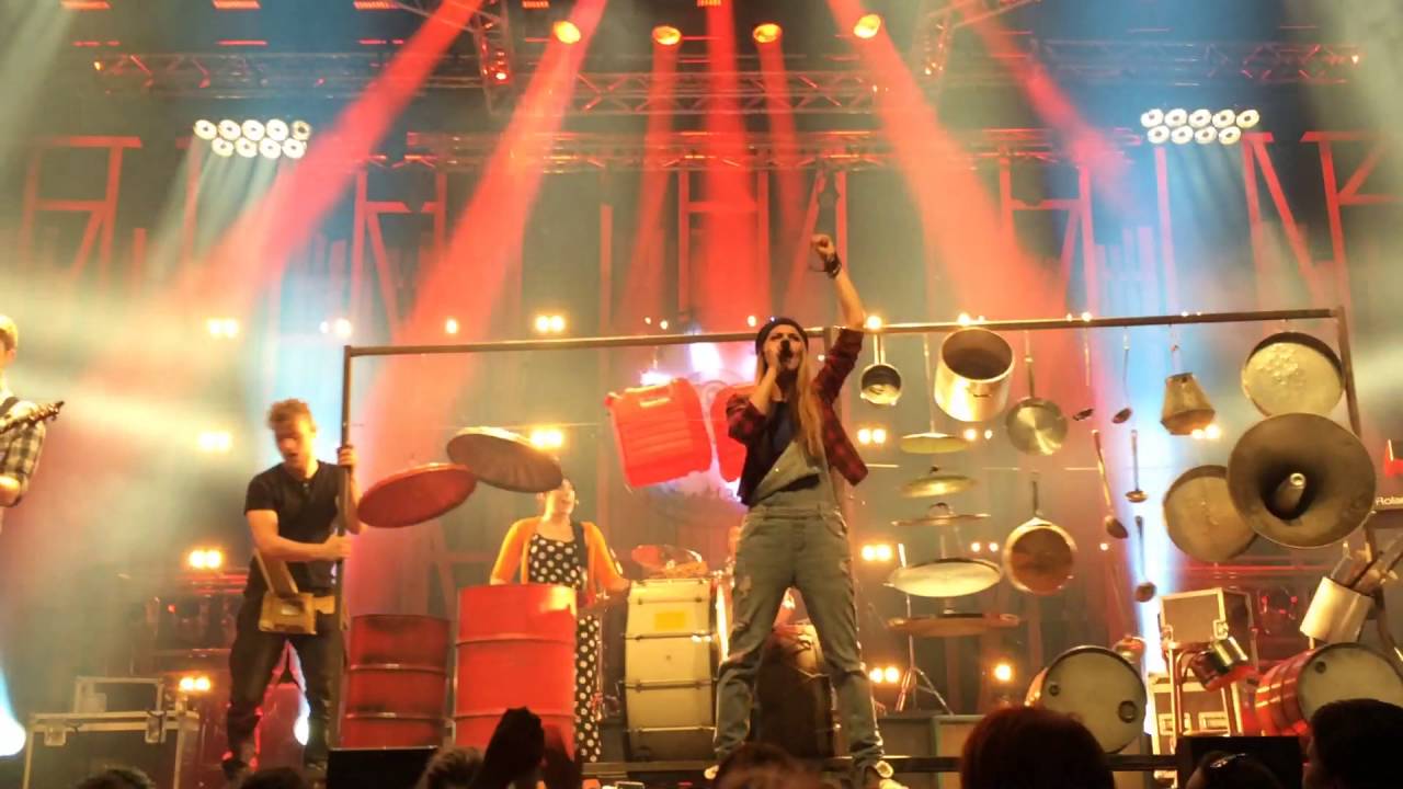 De beat - Ghost Rockers Theatertour - YouTube