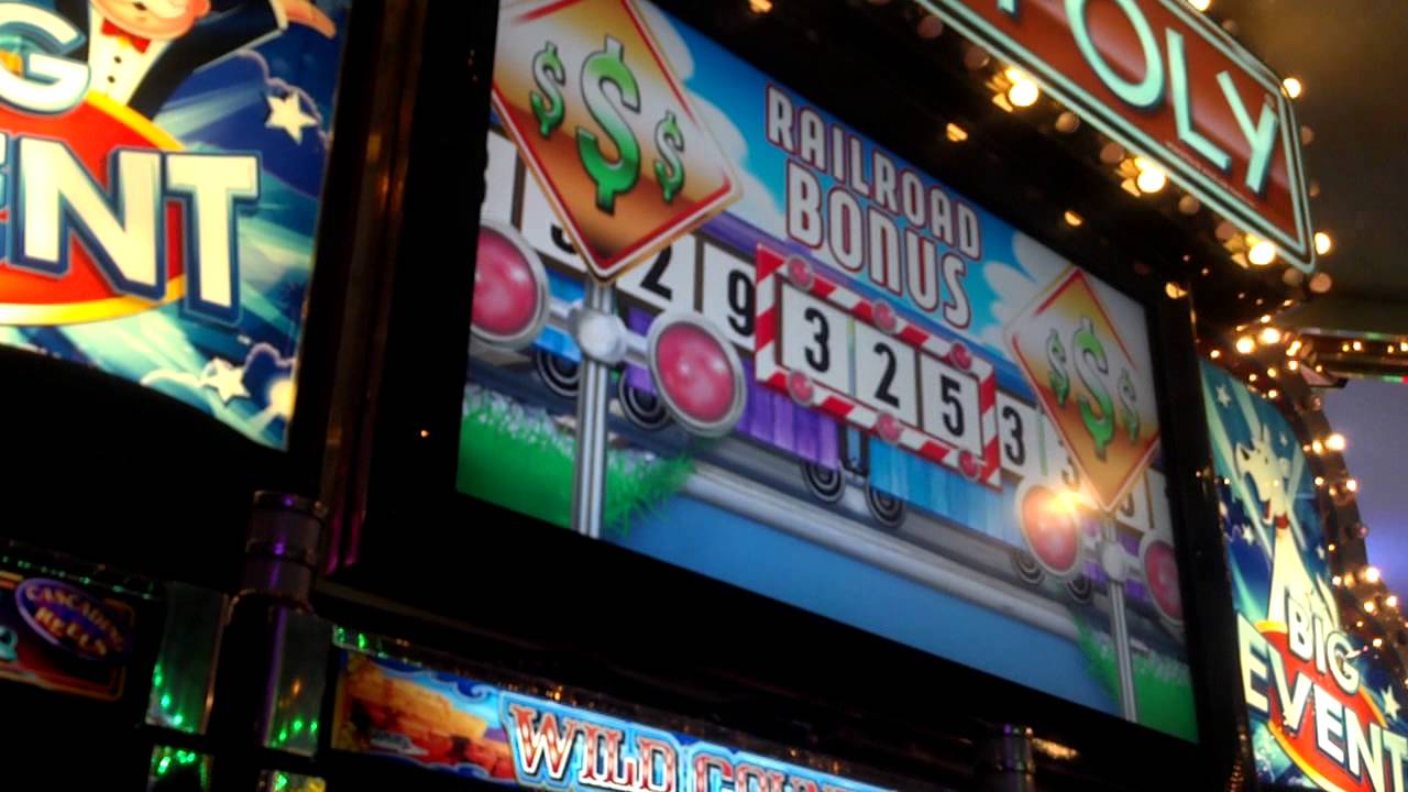 Monopoly Big Event Slot - Community Railroad Bonus - YouTube