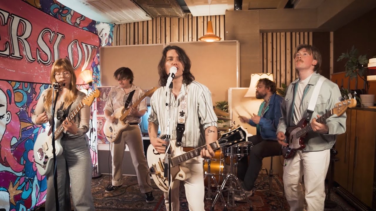 Superslow feat. Emma Putnam - Talk (Official Music Video) - YouTube