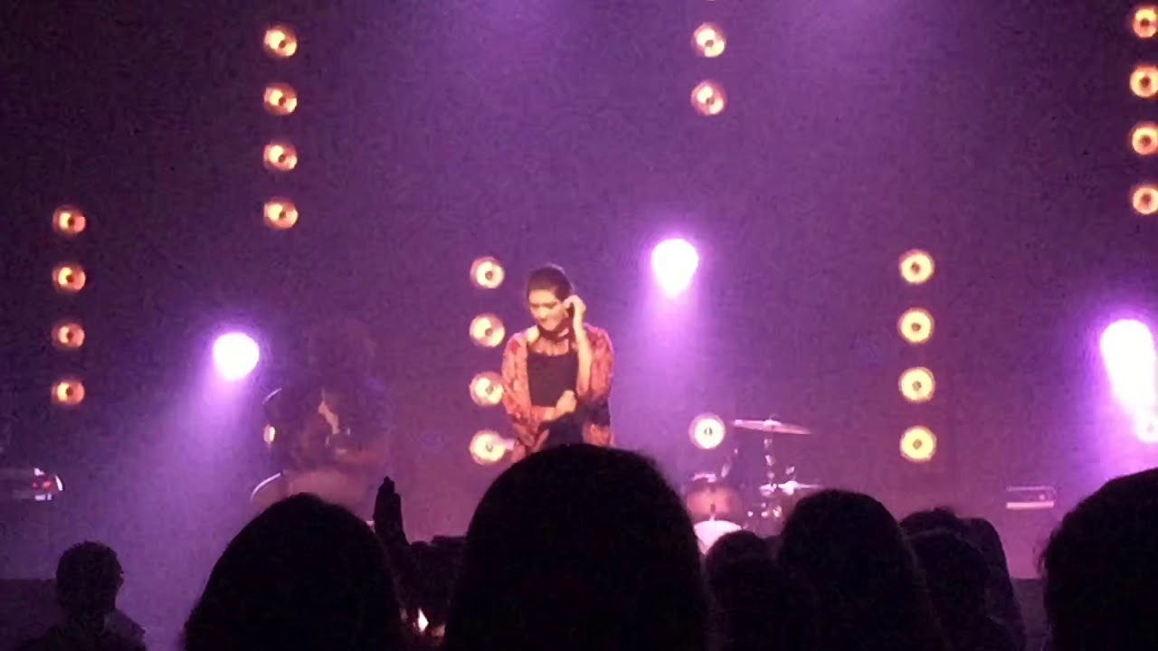 Sara Shiver ”This is Living Now” - YouTube