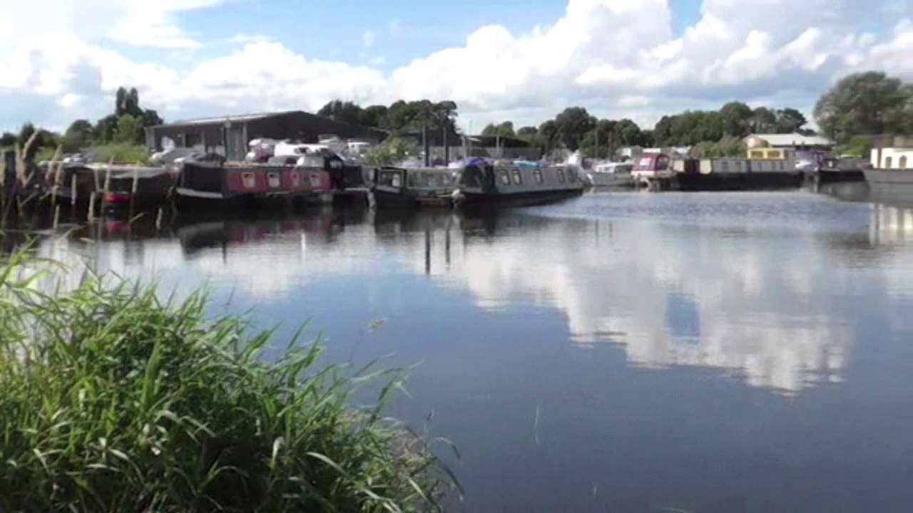 SHARDLOW MARINA & RIVER TRENT, MARINA AND DERBY BANK, SHARDLOW ...