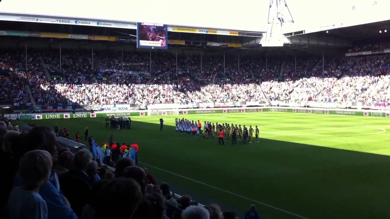 Fries volkslied voorafgaand sc Heerenveen tegen ADO Den Haag - YouTube