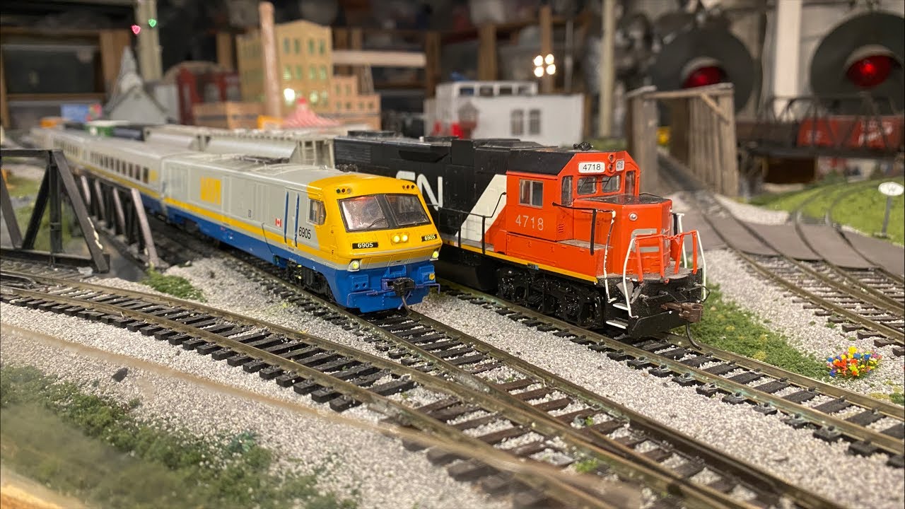 Running Ho Trains on my Layout Live W/Miss SMT - YouTube