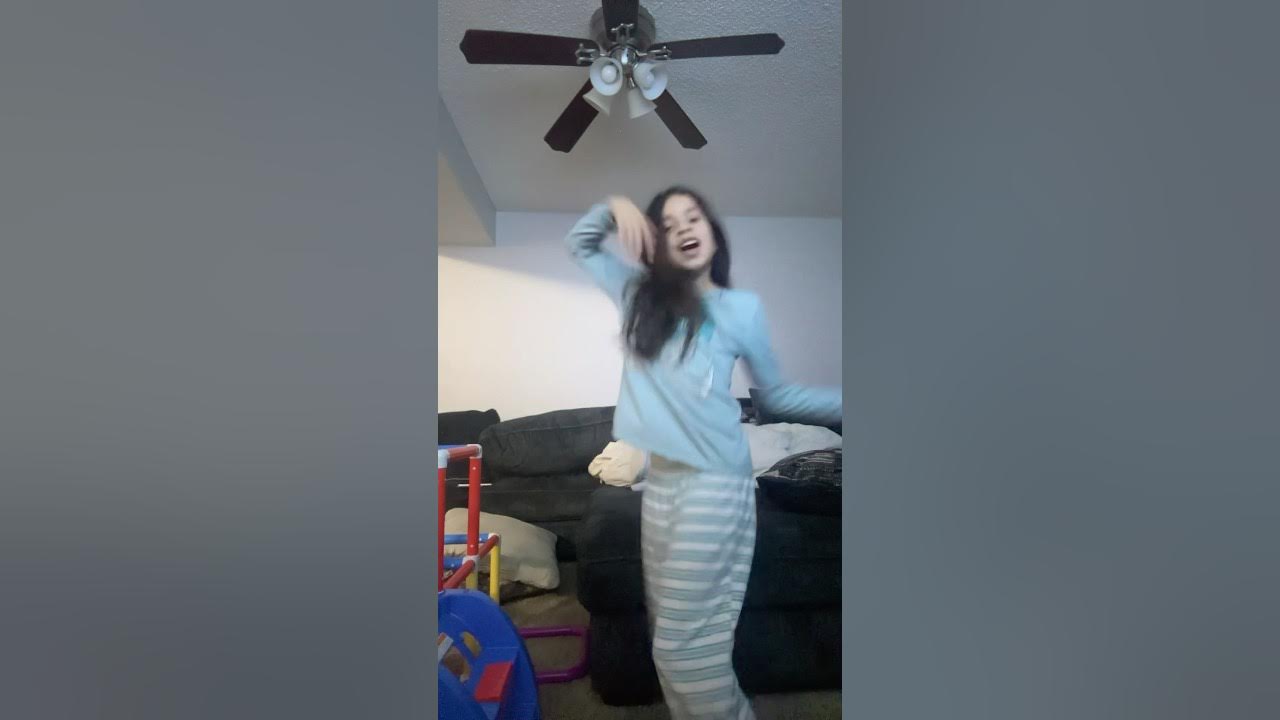 Doing 2023 dances because I’m bored - YouTube