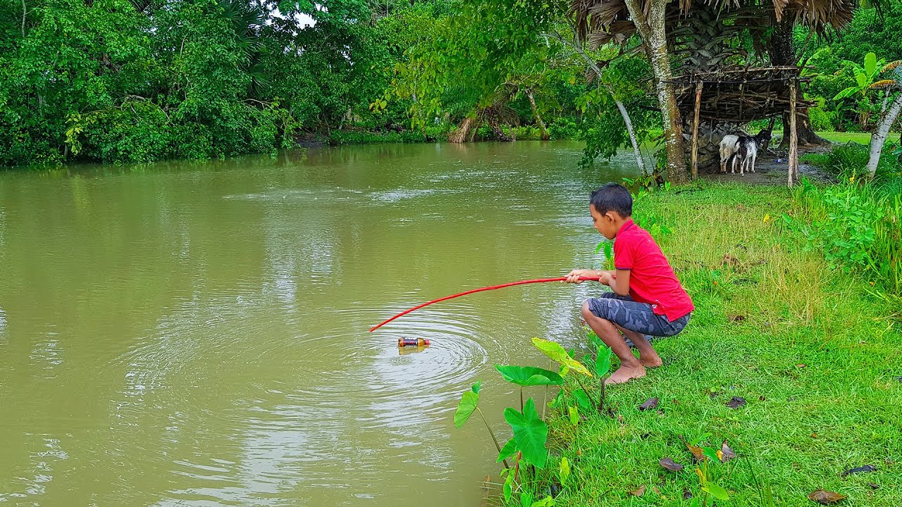 Incredible Hook Fishing Video By Village Boy Catching Big Fish By Hook ...
