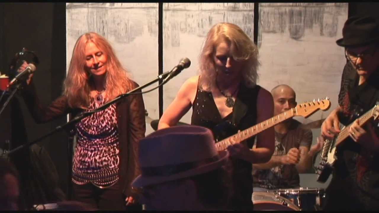 Laurie Morvan, Living In A Man's World by Laurie Morvan - YouTube