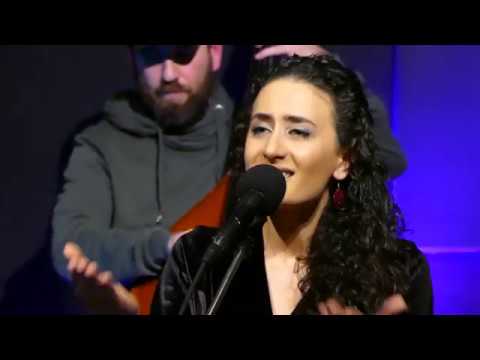 PINAR BAŞINDAN BULANIR & O YAR GELİR & ŞIK ŞIK BİLEZİK KOLUNDA - ÇİMEN YALÇIN