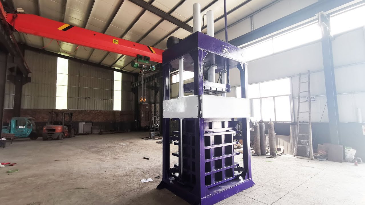 How A Wool Press Works - YouTube