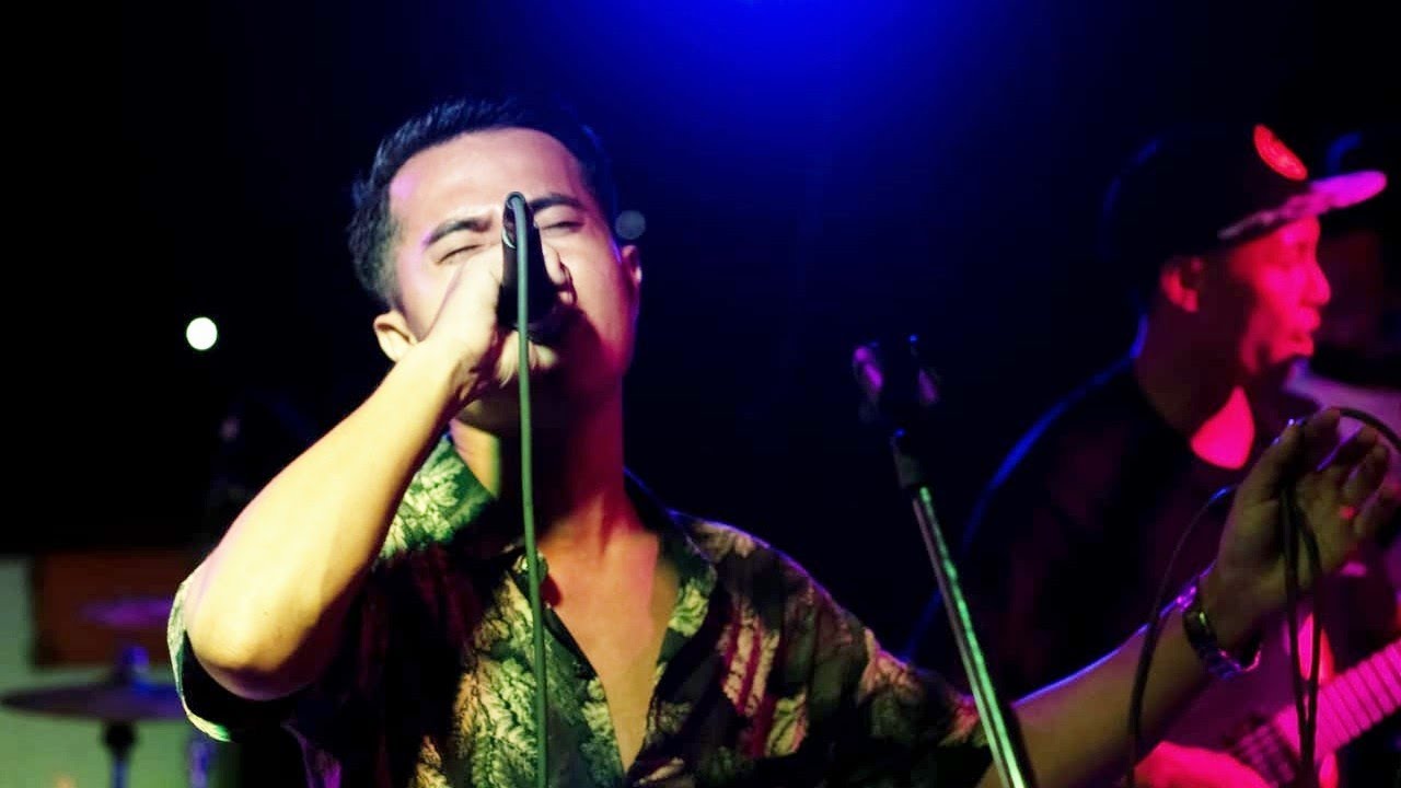 Asking Alexandria if you can't ride two horses at once cover by Bolon ...