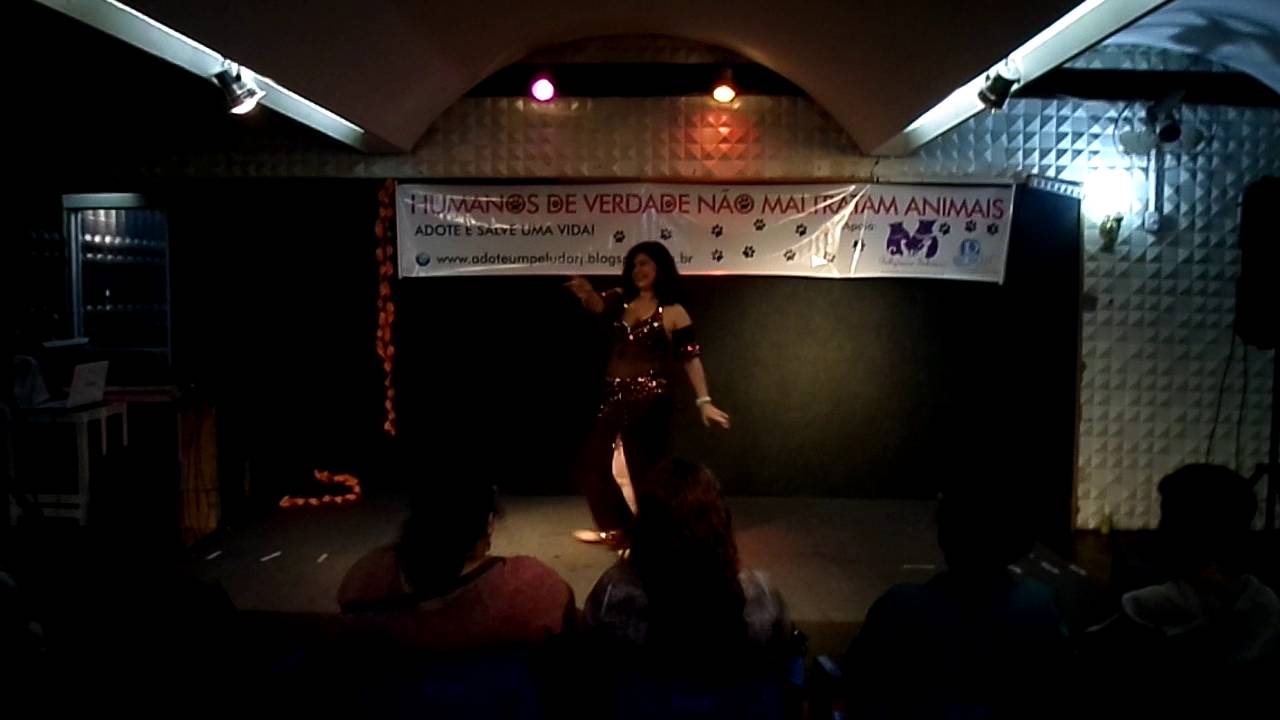 Música Samra ya Samra - dançarina Tita Mansur - YouTube