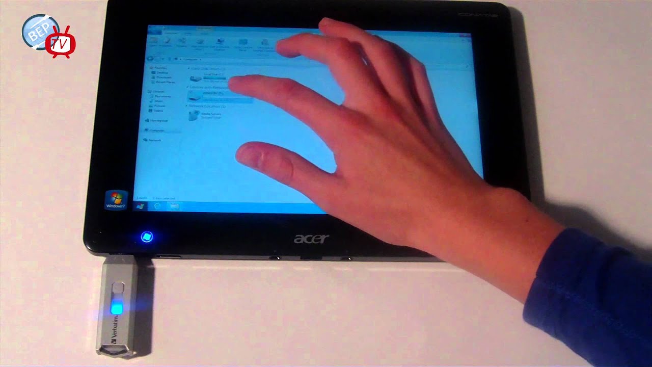 Windows 8 on Acer Iconia Tab W500 - Windows Explorer - YouTube