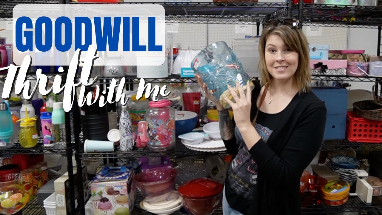 I COULDN'T Just LEAVE | Goodwill Thrift With Me | Reselling - YouTube