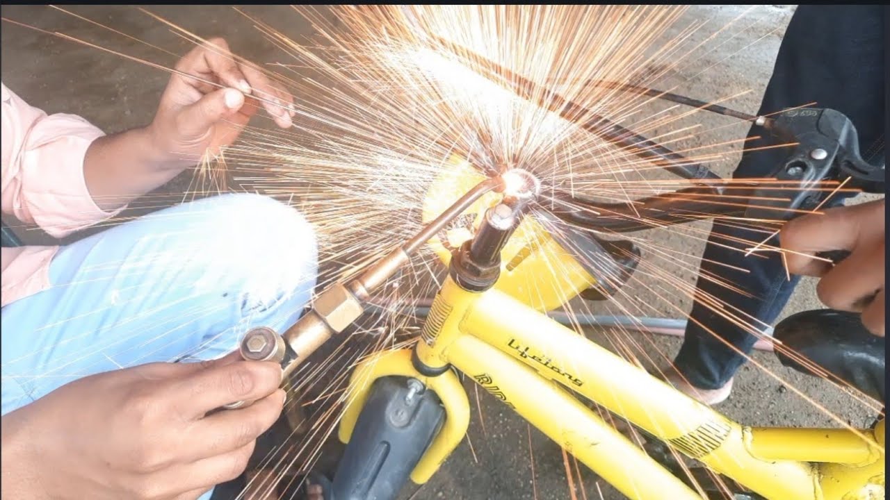 Chemistry Gas Welding Practical / Oxygen Acetylene Welding Method / گیس ...