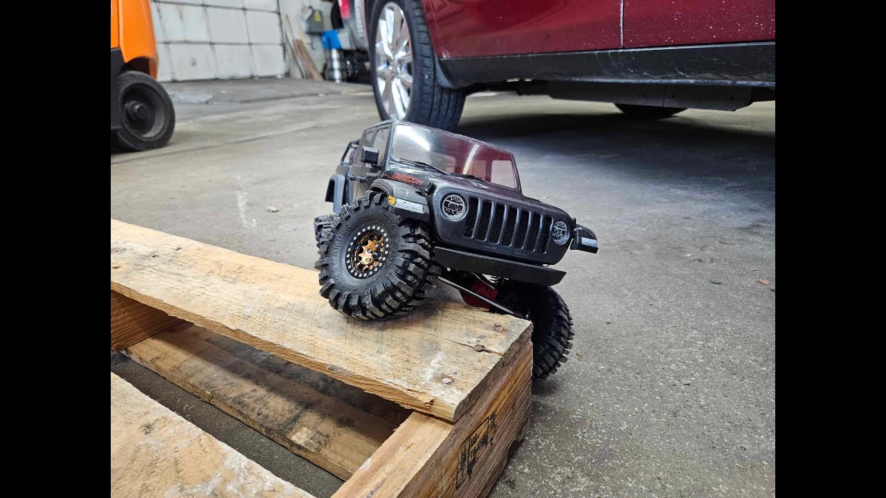 Axial SCX10.3 Gladiator rebuild and upgrades - YouTube