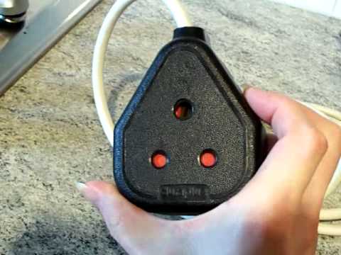 Plugs: 15A, BS 546, Round pin plug: An unusual electrical Oddity ...