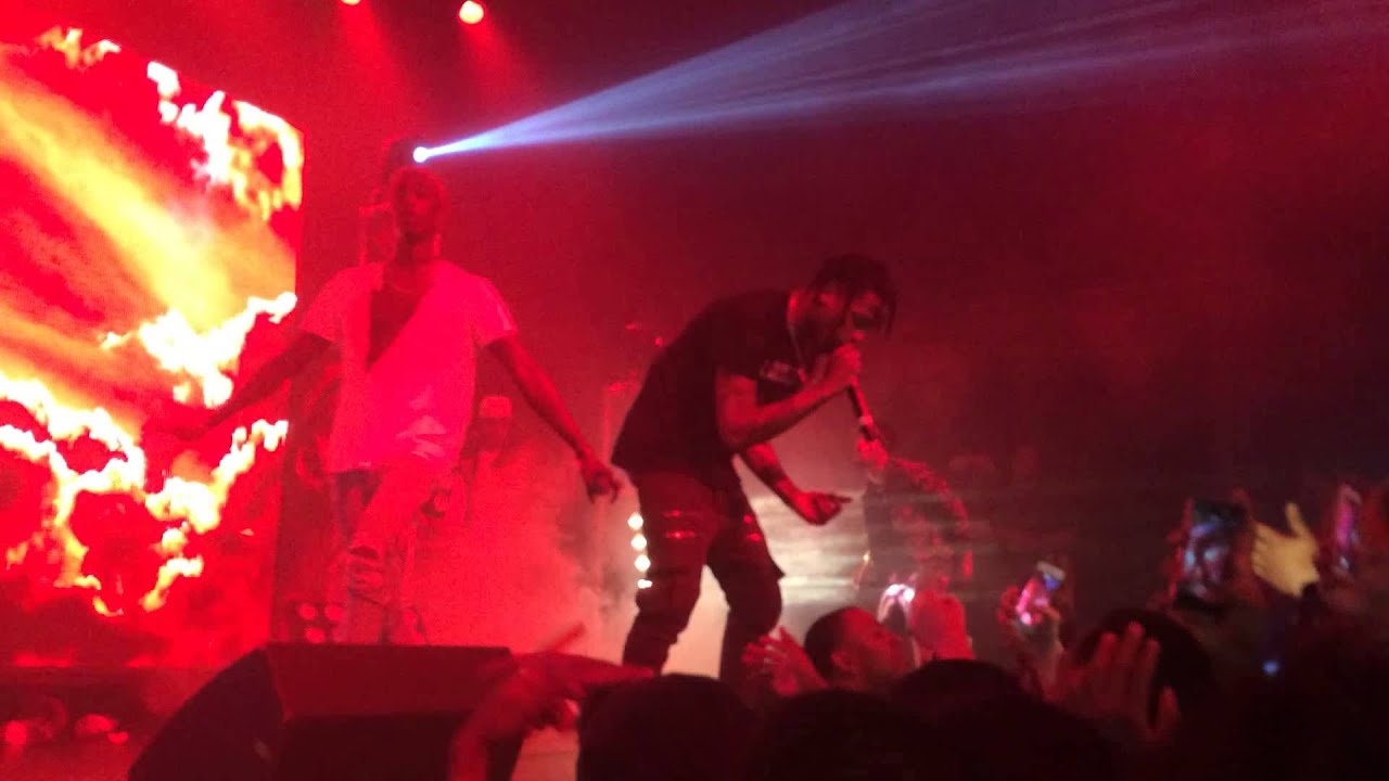 Travis Scott Rodeo Tour: "Skyfall ft. Young Thug" Live - YouTube