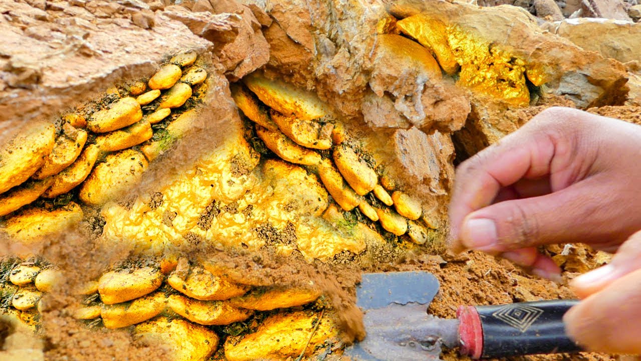 wow lucky day! Digging for hug nuggets of gold treasure under stone at ...