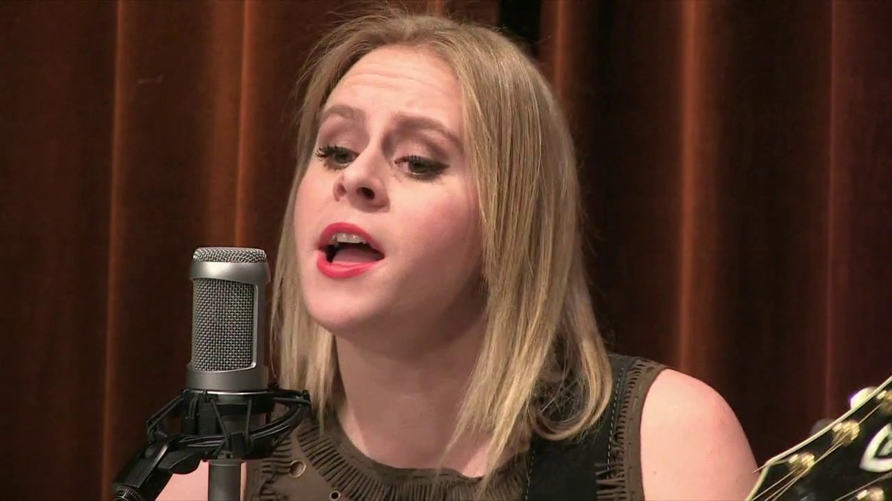 Zoe Carter- 1st Performance (Live on Good Day Lubbock) - YouTube