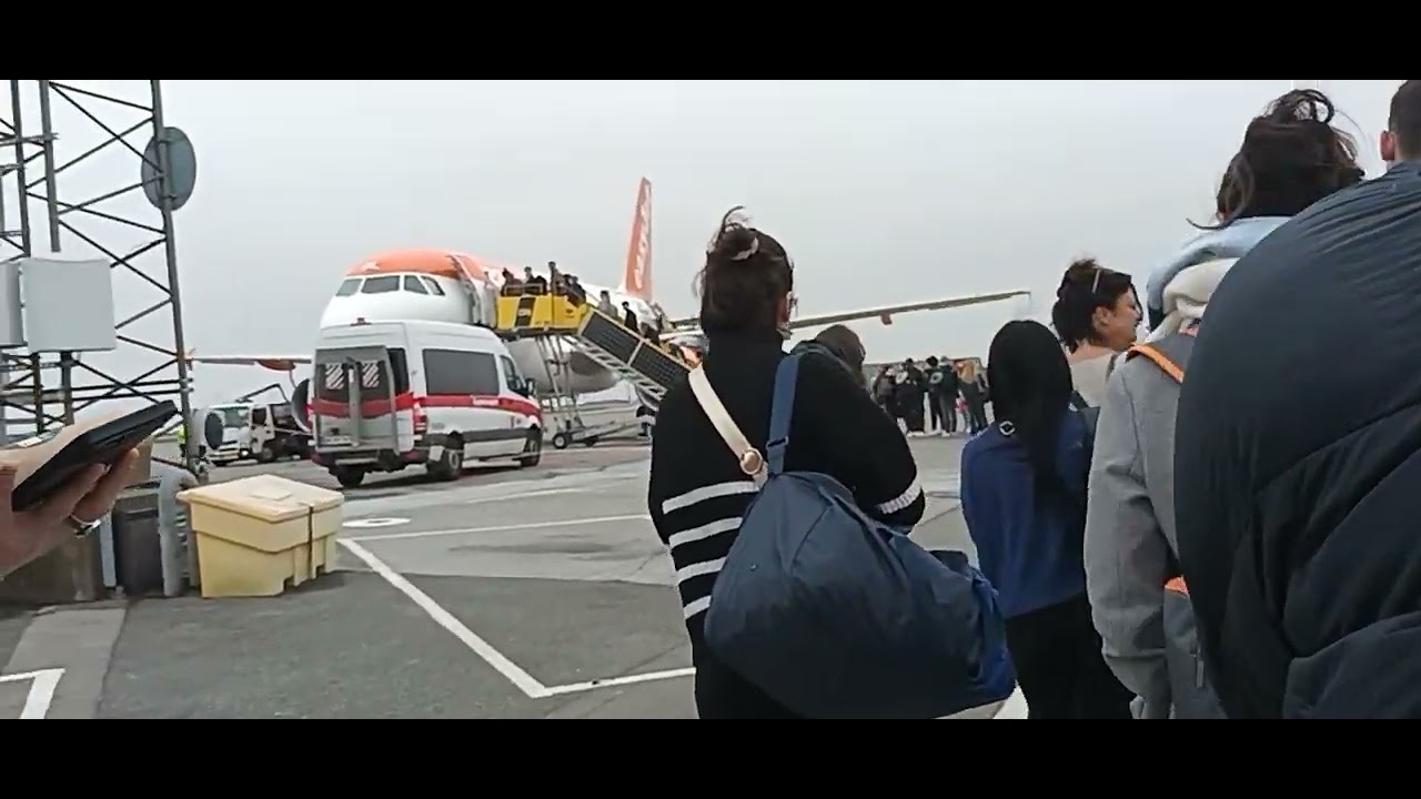 welcome aboard #easyjet #copenhagen #airport #travel - YouTube